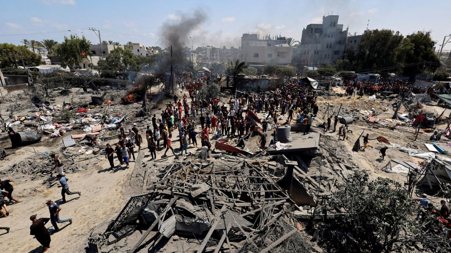 Al Menos 90 Palestinos Muertos Y 300 Heridos En Un Ataque De Israel