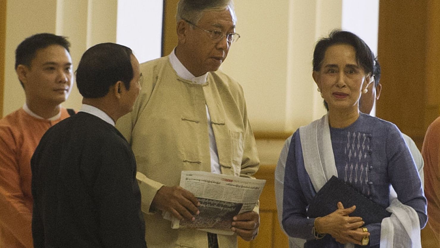 Myanmar elige a su primer presidente civil, tras décadas de gobierno militar | CNN
