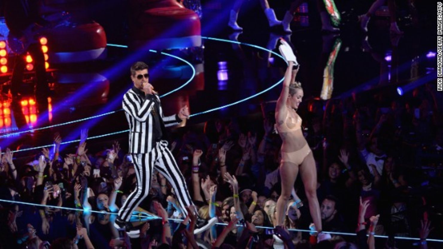 Miley Cyrus Rompe Su Silencio Y Explica Por Qué Hizo Lo Que Hizo Cnn
