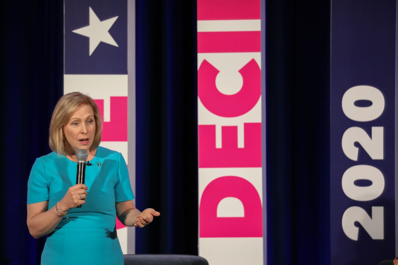 Live Updates The First Democratic Debate Night 2 Cnn Politics