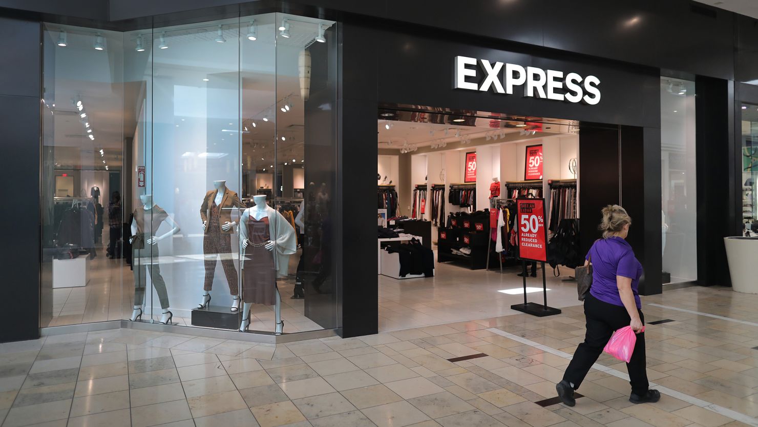 Express files for bankruptcy; closing more than 100 stores | CNN Business Express files for bankruptcy; closing more than 100 stores | CNN Business