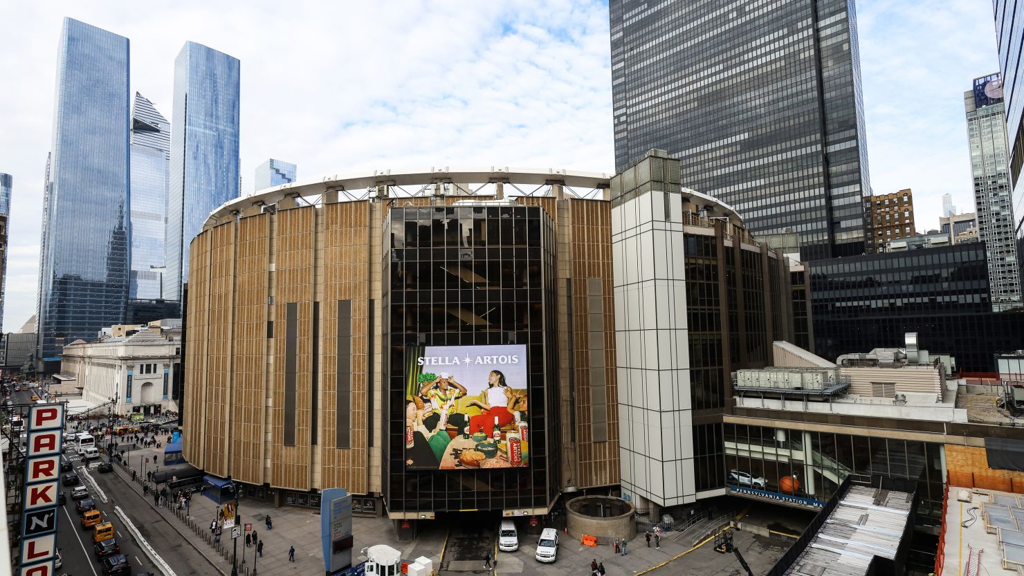 Madison Square Garden versus the White House Ellipse: where Trump and ...