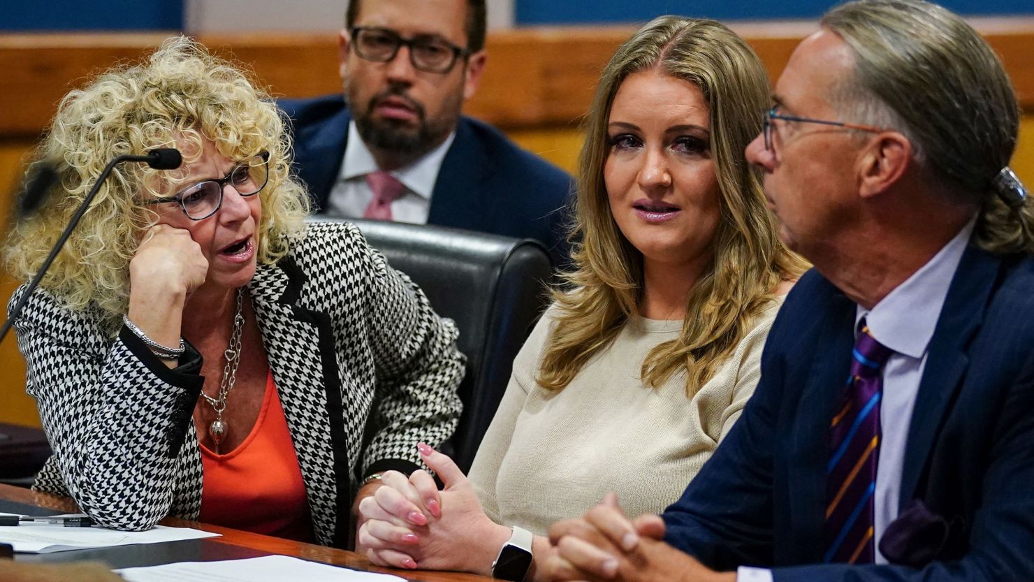 Jenna Ellis’ law license suspended after guilty plea in Georgia election interference case | CNN ...