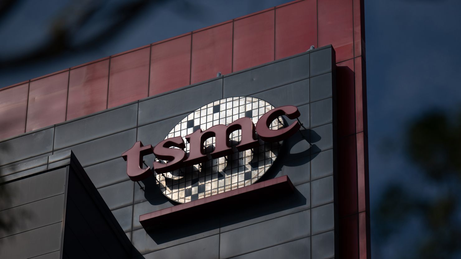 TSMC, the world’s largest chipmaker, to build a second factory in Japan | CNN Business