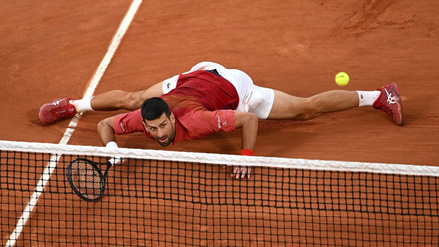 Novak Djokovic withdraws from the French Open with a knee injury | CNN Novak Djokovic withdraws from the French Open with a knee injury | CNN