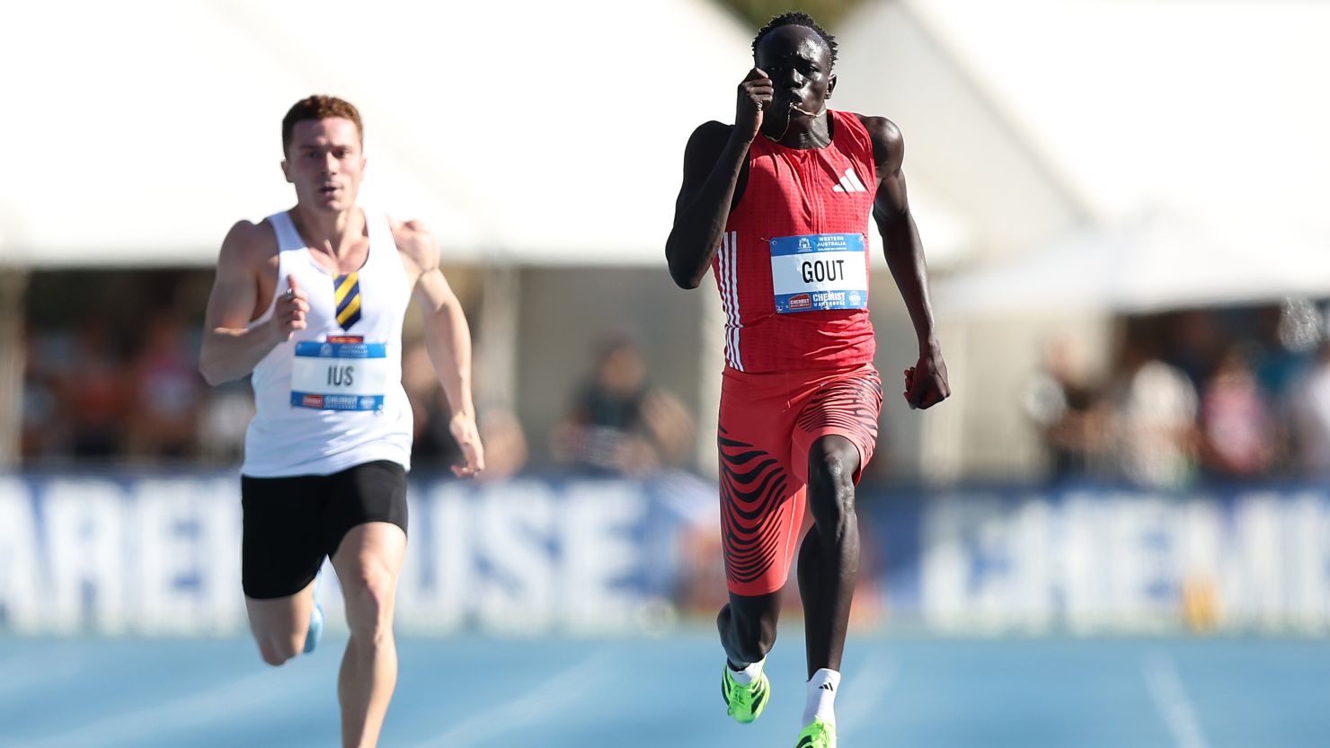 Gout Gout: Teenage phenom breaks 20-second barrier in 200m, wins Australian title | CNN
