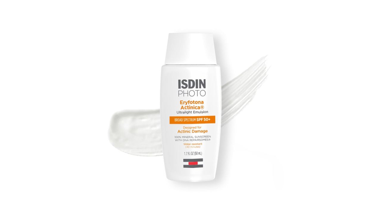 Best sunscreen for sensitive skin, per dermatologists | CNN Underscored