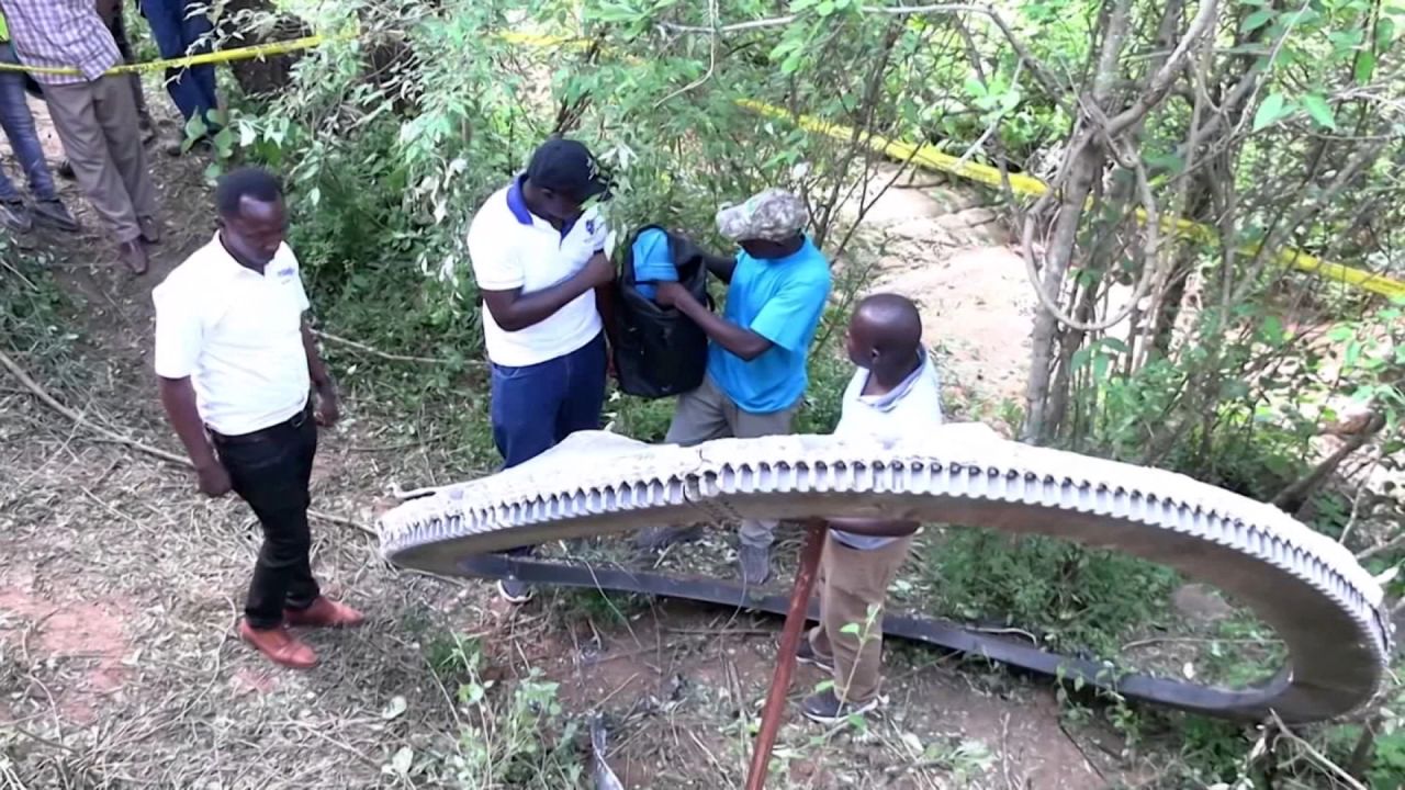 ‘Space object’ crashes into remote Kenyan village | CNN ‘Space object’ crashes into remote Kenyan village | CNN