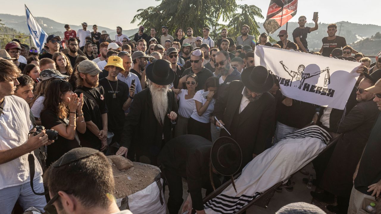 Andrew Torgan - Editor, 5 Things | CNN