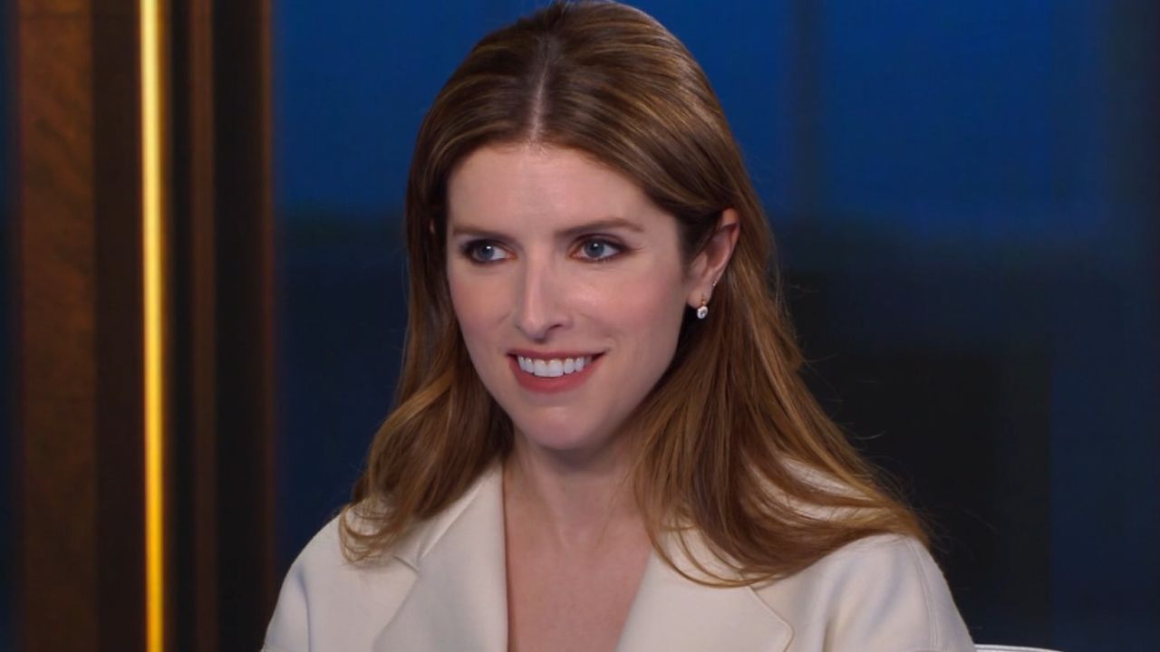 Video: Anna Kendrick describes the ‘complete fiction’ that George Clooney told her that she’s ...